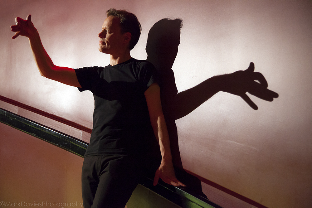 PHILIPPE BEAU - Invited Artist at the Crazy Horse Paris