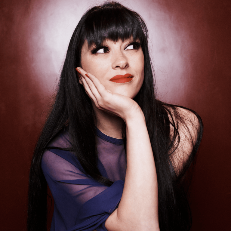 Discover the dancers currently on stage! - Crazy Horse Paris